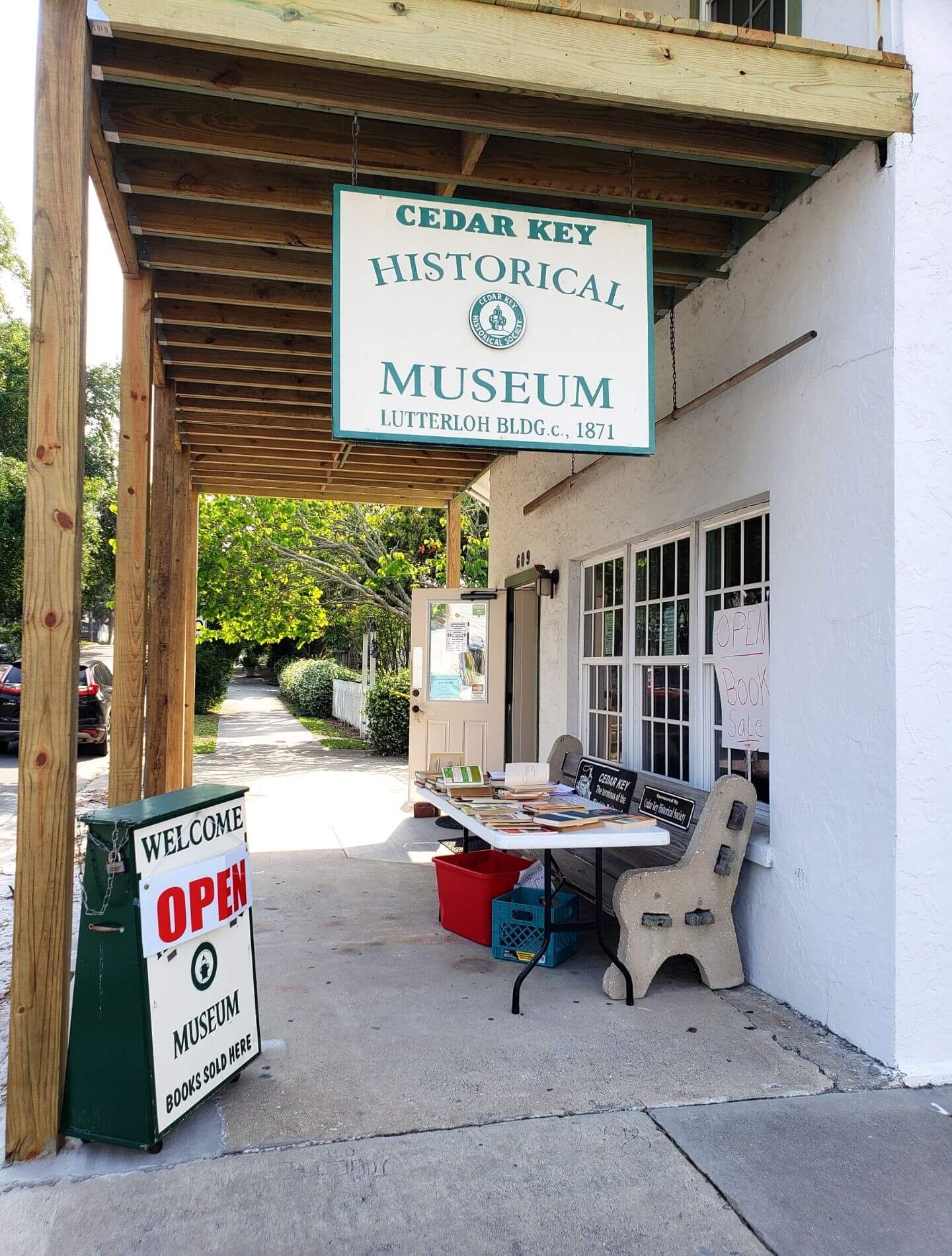 Things To Do In Cedar Key, Florida - Buddy The Traveling Monkey